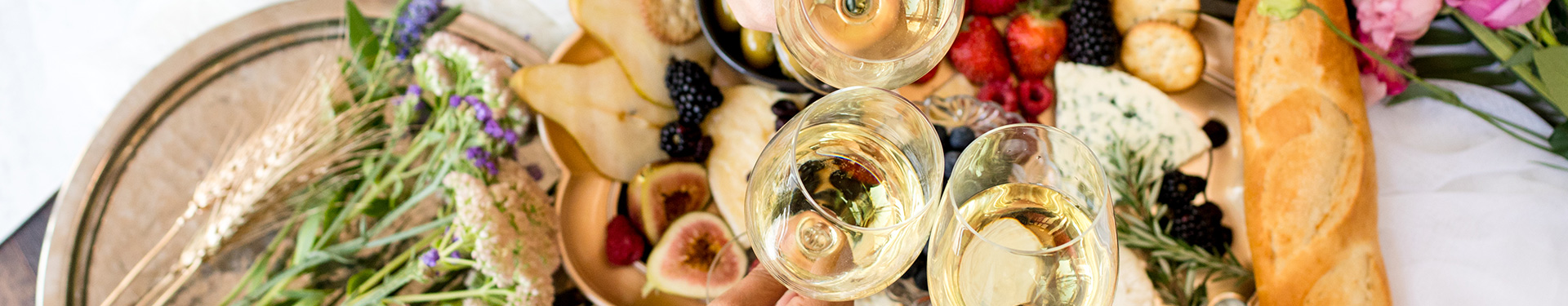 The Ultimate Guide to White Wine Varieties | Tempus Two